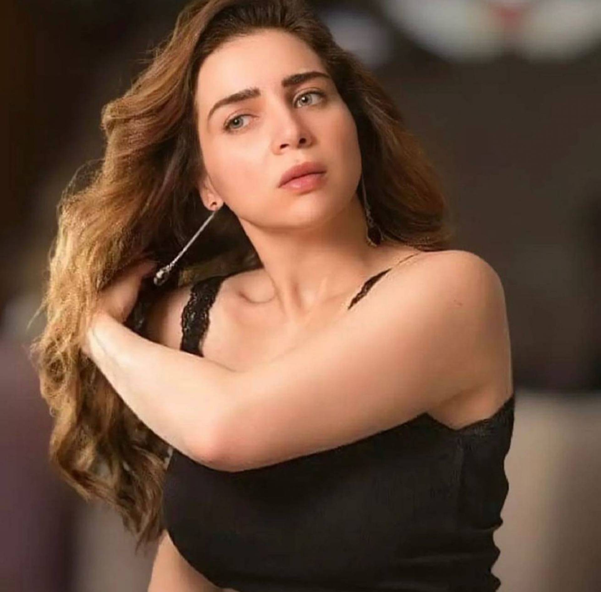 بالصور.. ظهور لاول مرة لشقيقة مي عز الدين.. الشبه كبير - مدن